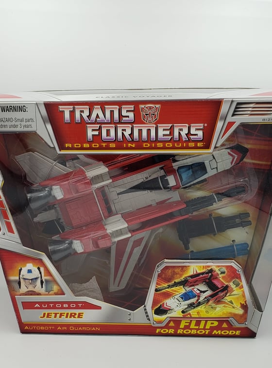 Hasbro Jetfire – Transformers Voyager Classic – Needless Toys and ...