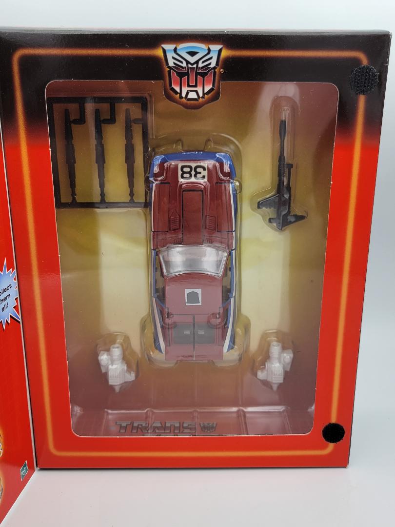 Transformers Commemorative Series VI – Smokescreen – Needless Toys and ...